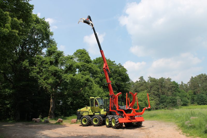 WF trac 2860 8×8 Premiere – Werner Forst- und Industrietechnik Scharf GmbH